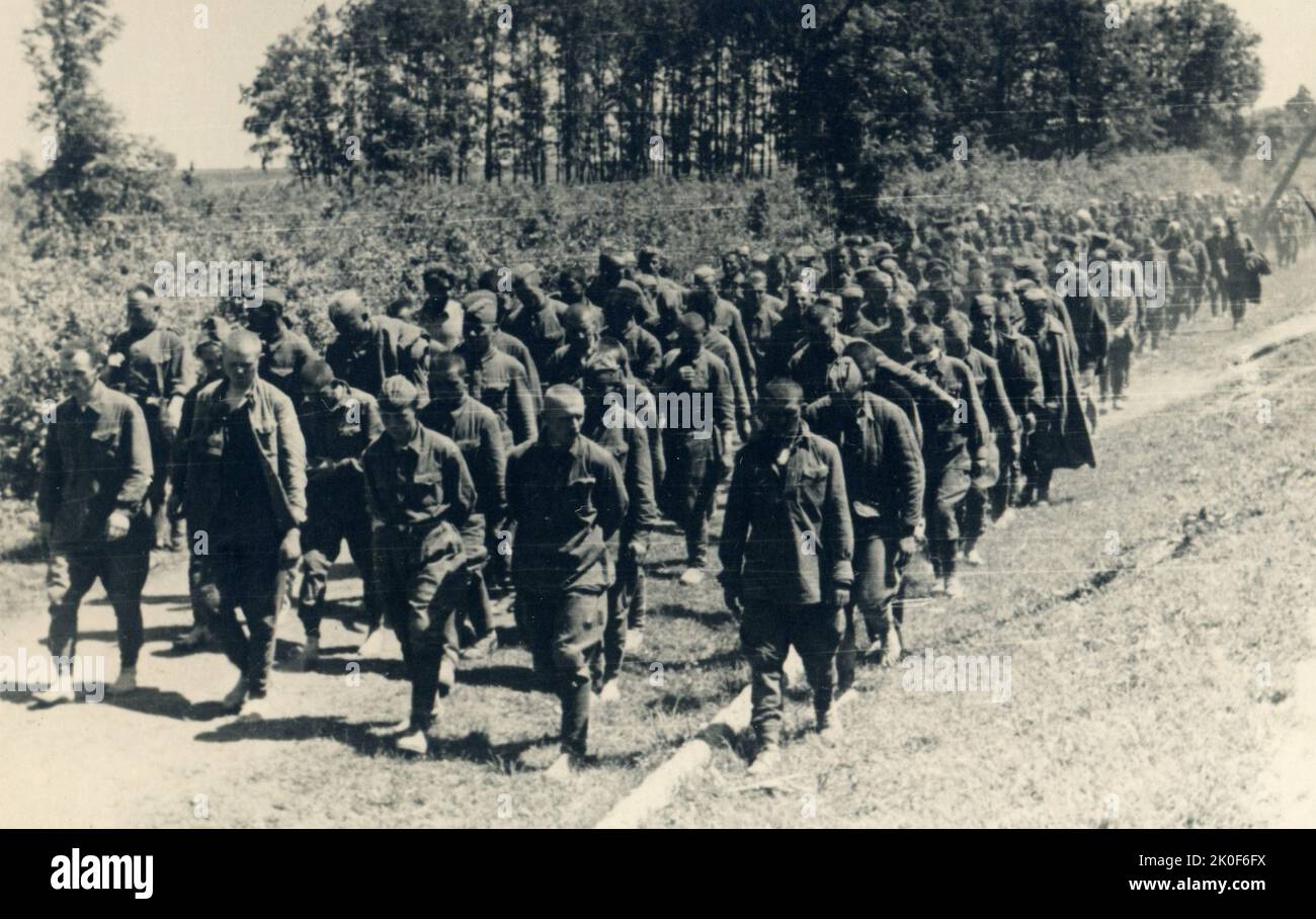 Ww2 russian prisoners hi-res stock photography and images - Alamy