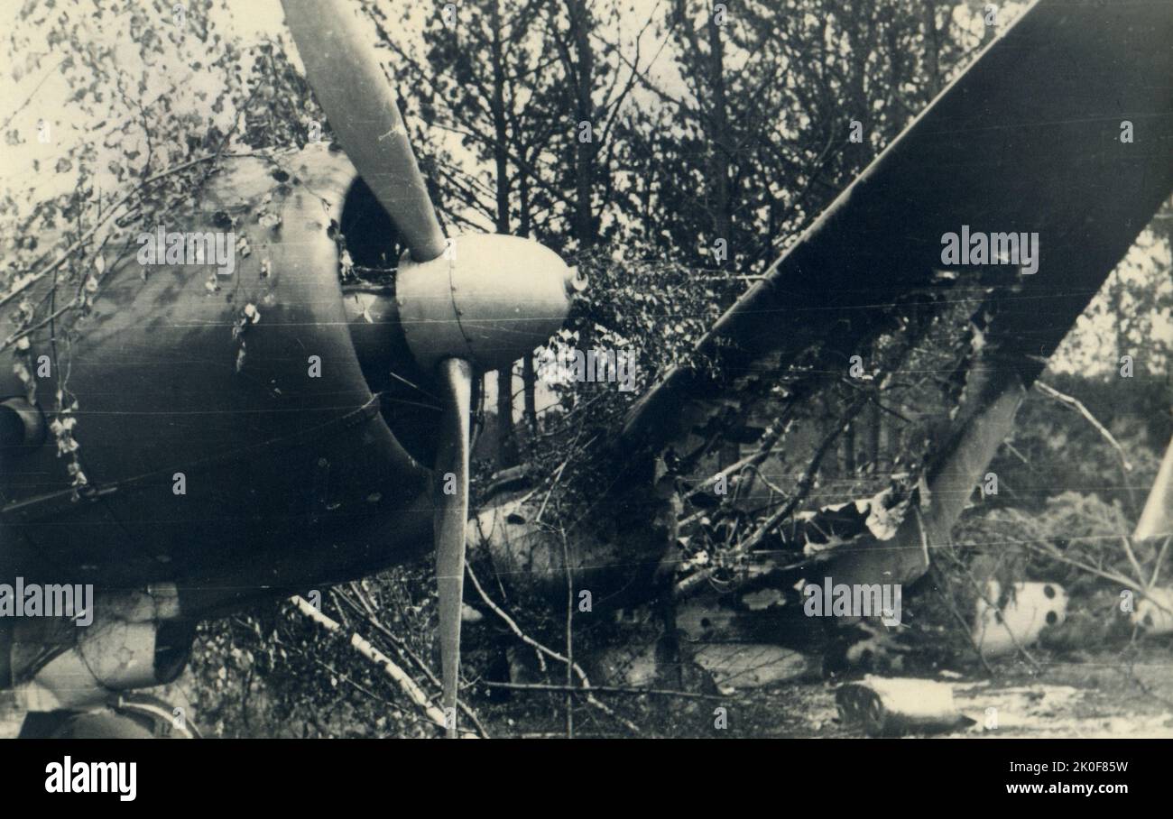 Destroyed german plane hi-res stock photography and images - Alamy