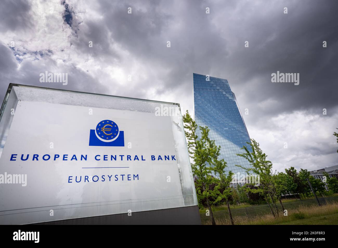 09 June 2022, Hessen, Frankfurt/Main: The headquarters of the European ...