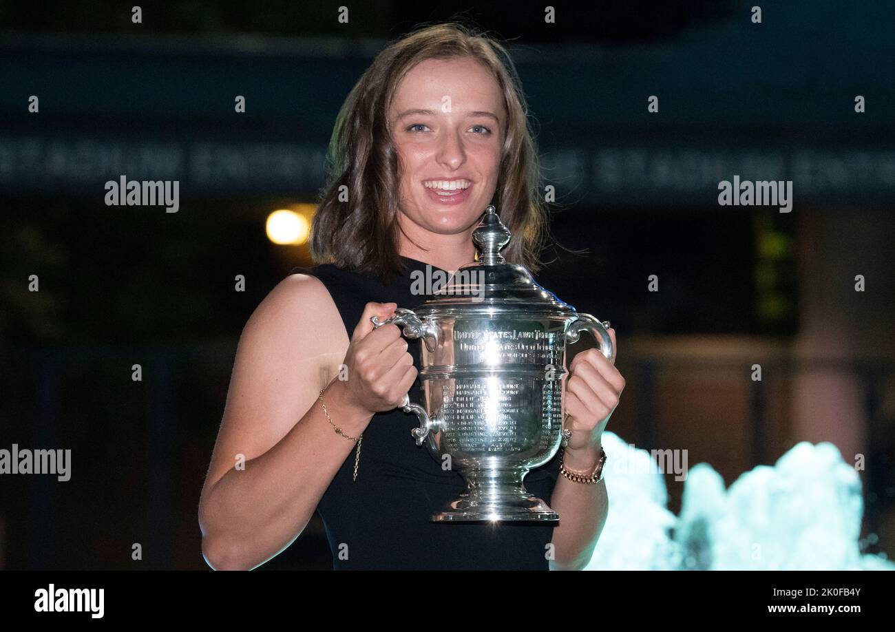 Iga swiatek off court hi-res stock photography and images - Alamy