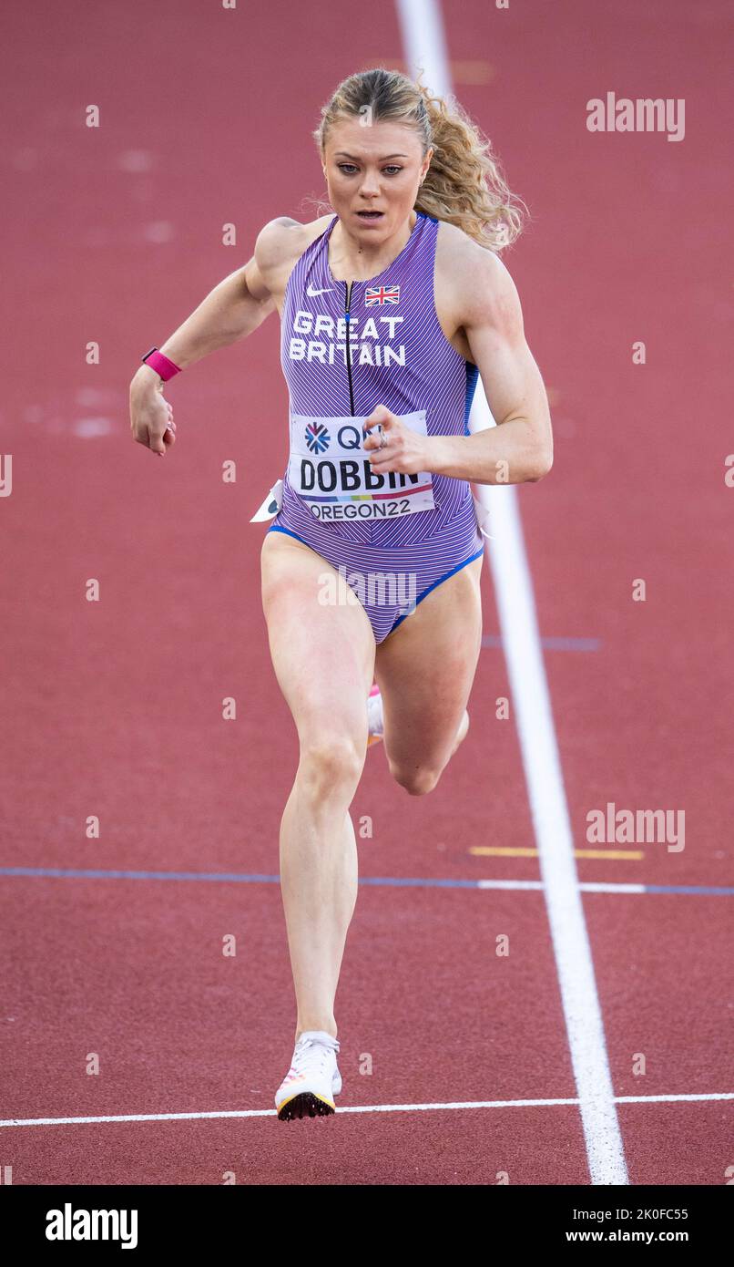 Beth Dobbin of GB&NI competing in the women’s 200m heats at the World ...