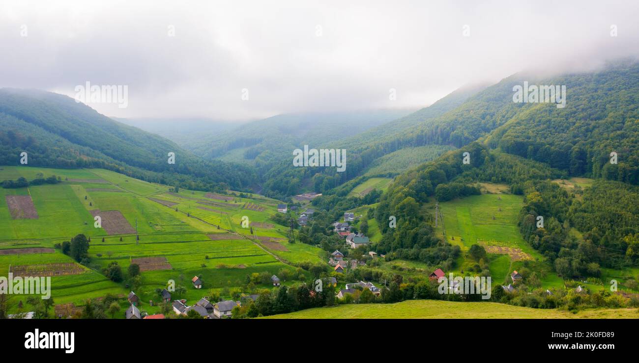 Village valley rural idyllic hi-res stock photography and images - Alamy