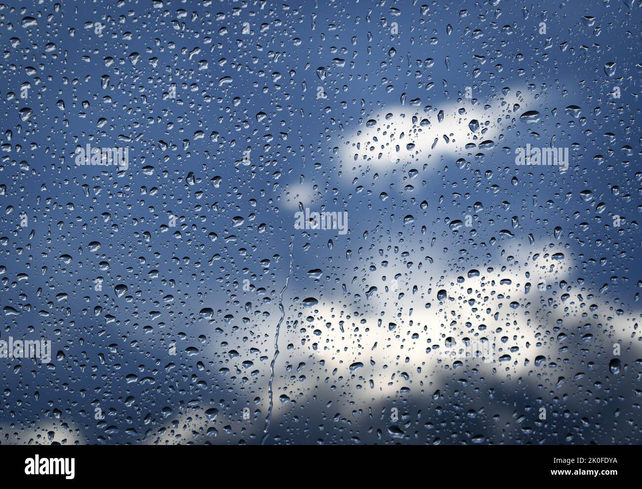 Abstract background dark sky hi-res stock photography and images - Alamy