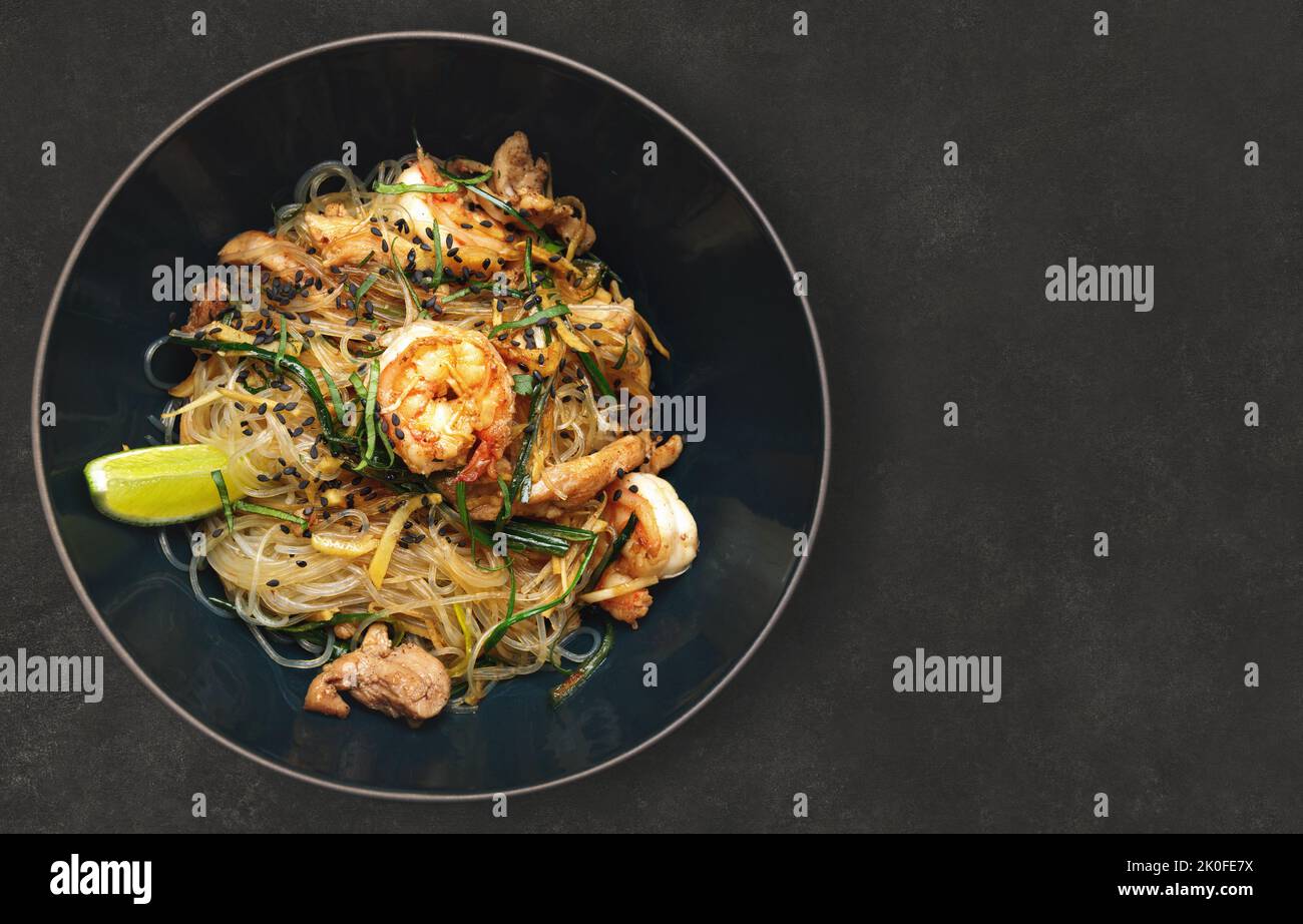 Traditional vietnamese vermicelli noodle hi-res stock photography and ...