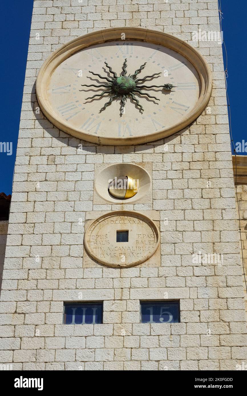 Croatia, Dubrovnik clock on city tower Stock Photo - Alamy
