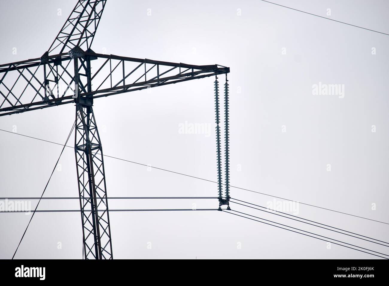 High voltage power line with insulation divider of electric power wires ...