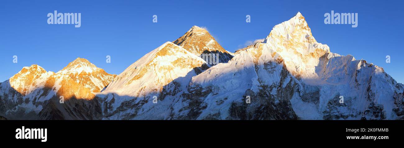 Evening sunset panoramic view of mount Everest with beautiful blue sky ...