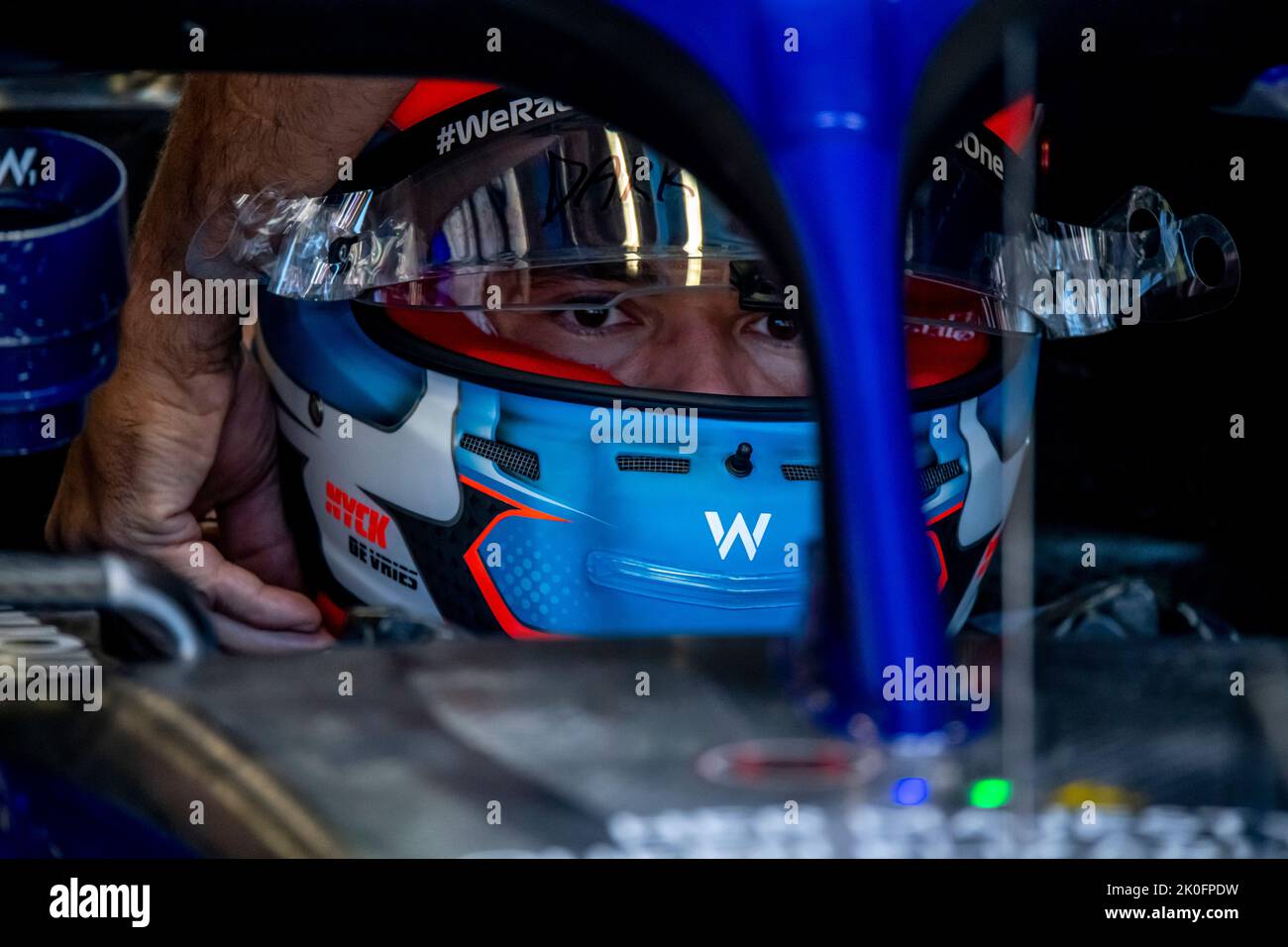 Drivers cockpit mercedes amg hi-res stock photography and images - Alamy