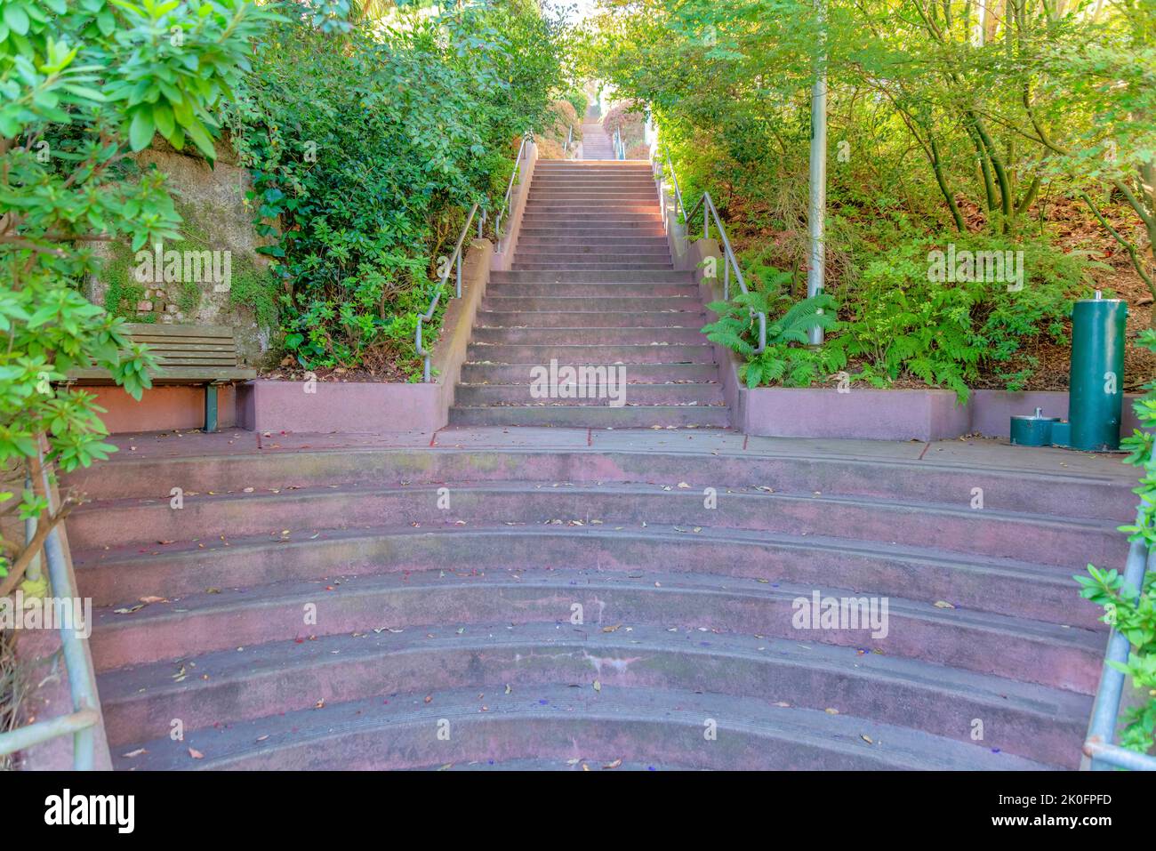 Perron staircase in the middle of a nature park in San Francisco ...