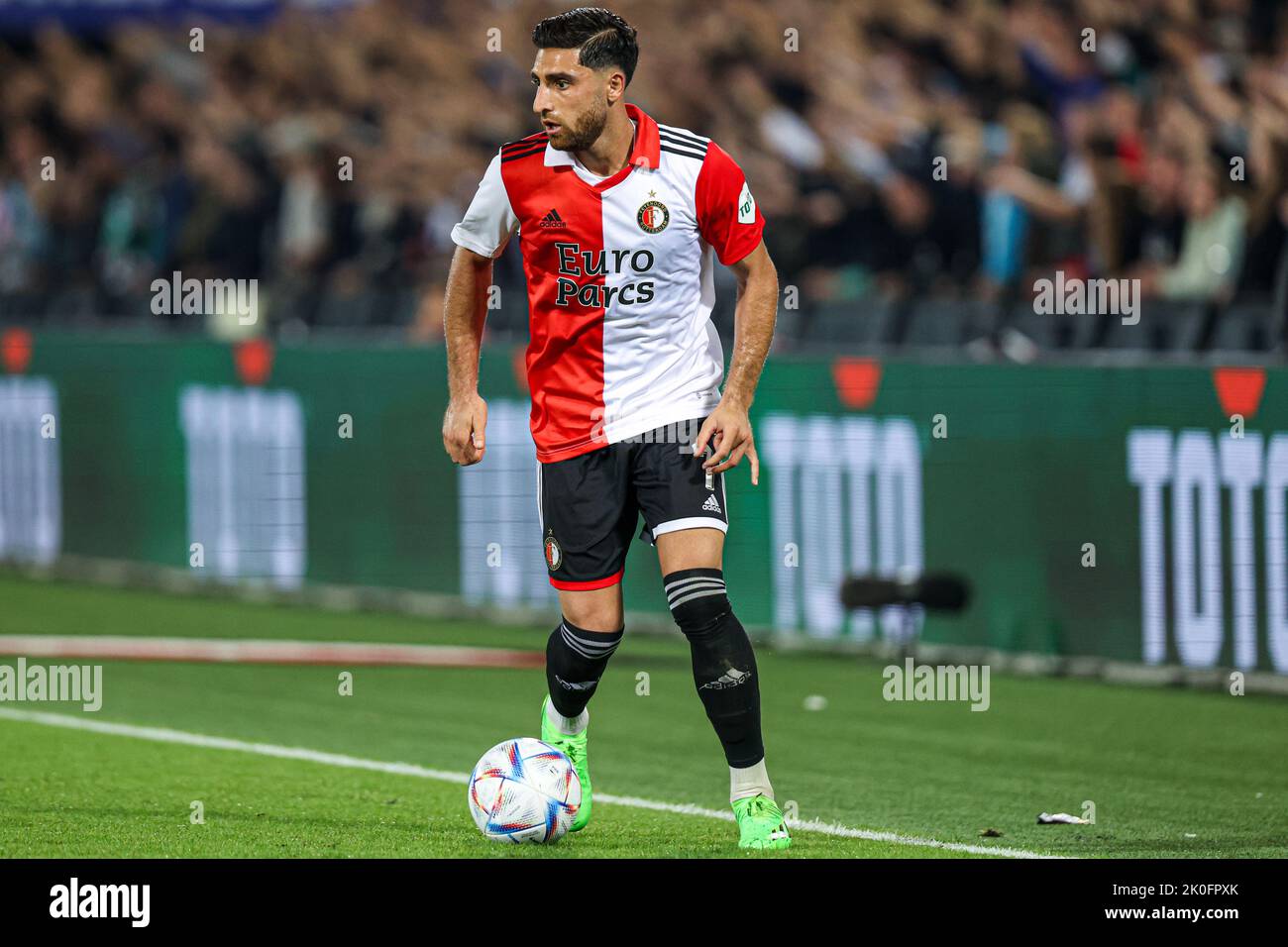 ROTTERDAM, NETHERLANDS - SEPTEMBER 11: Alireza Jahanbakhsh of Feyenoord ...