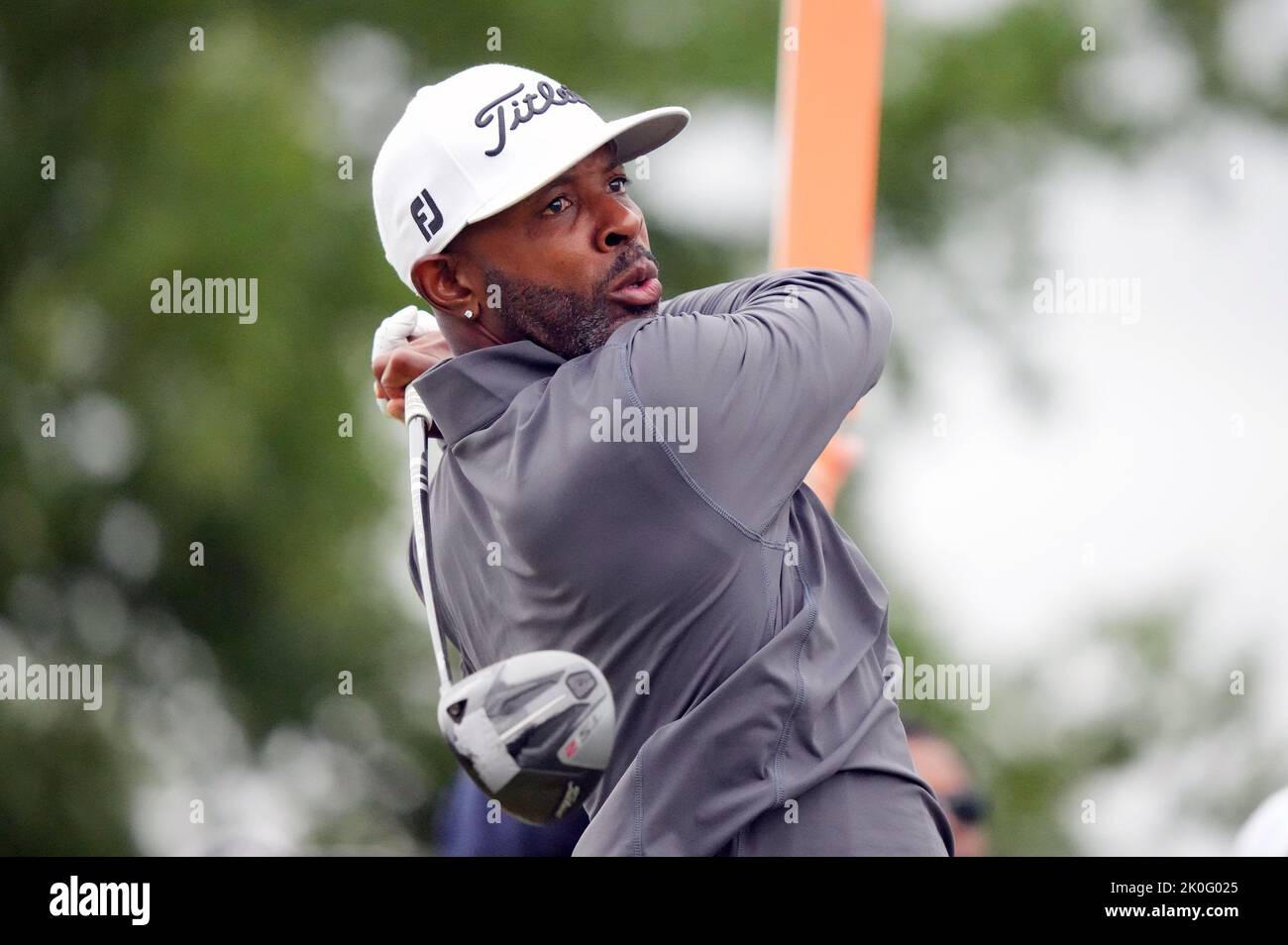 St. Louis, United States. 11th September, 2022. Golfer Tim O'Neal takes ...