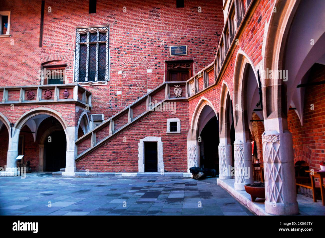 Gothic courtyard of The Jagiellonian University in Krakow, Poland Stock ...