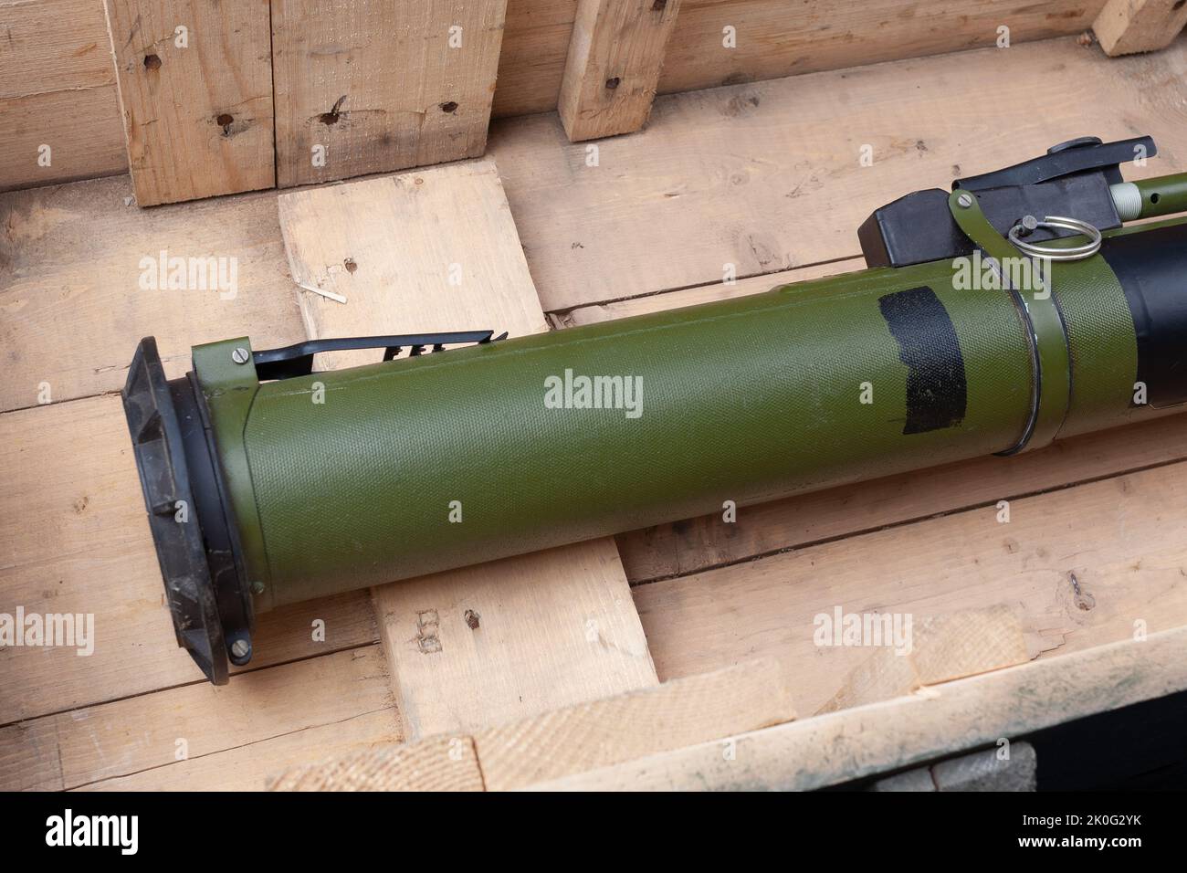 "Bazooka" RPG grenade launchers in army green crate Stock Photo - Alamy