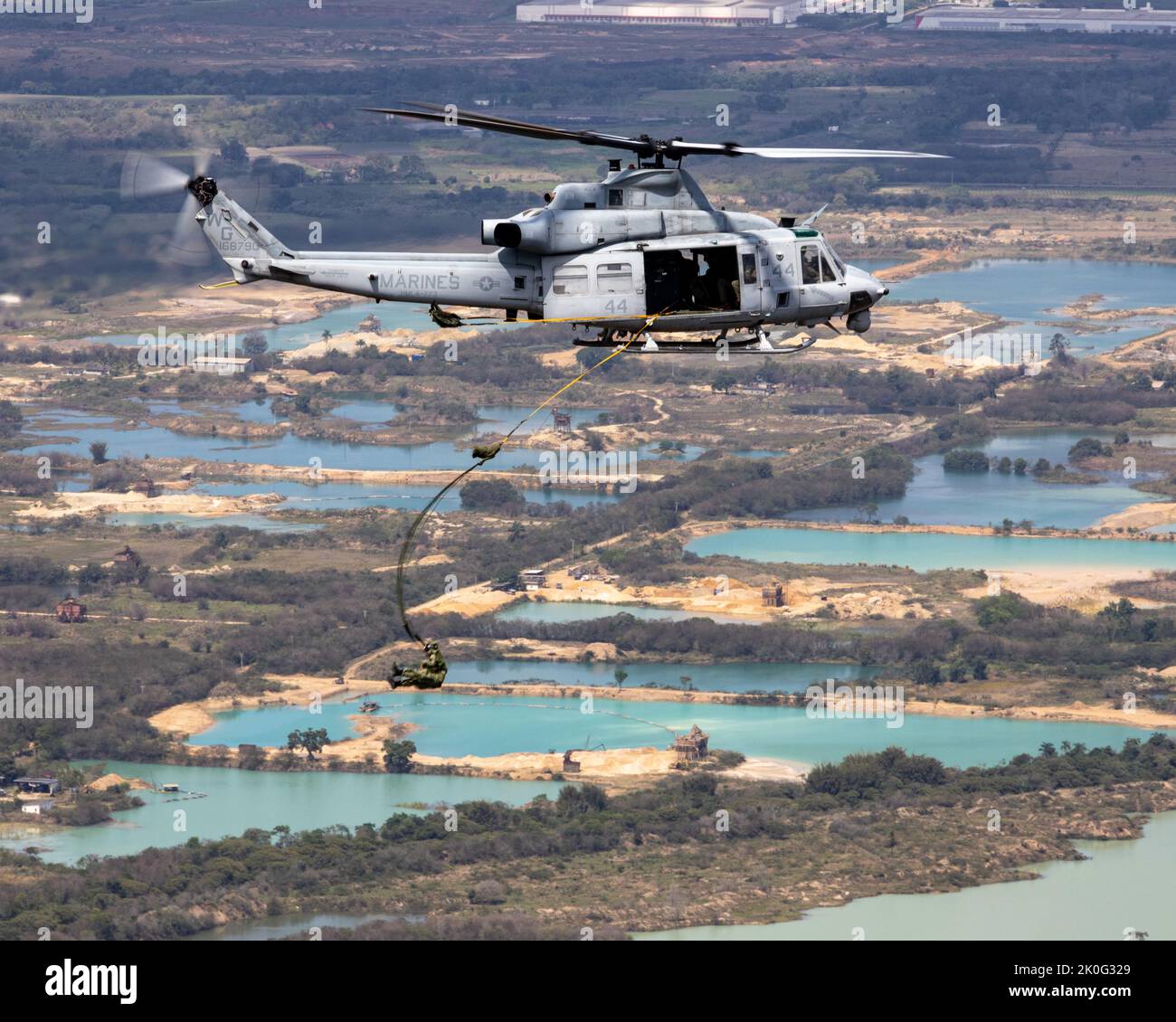 Marines from Brazil, Ecuador, Paraguay, United States, and Uruguay ...