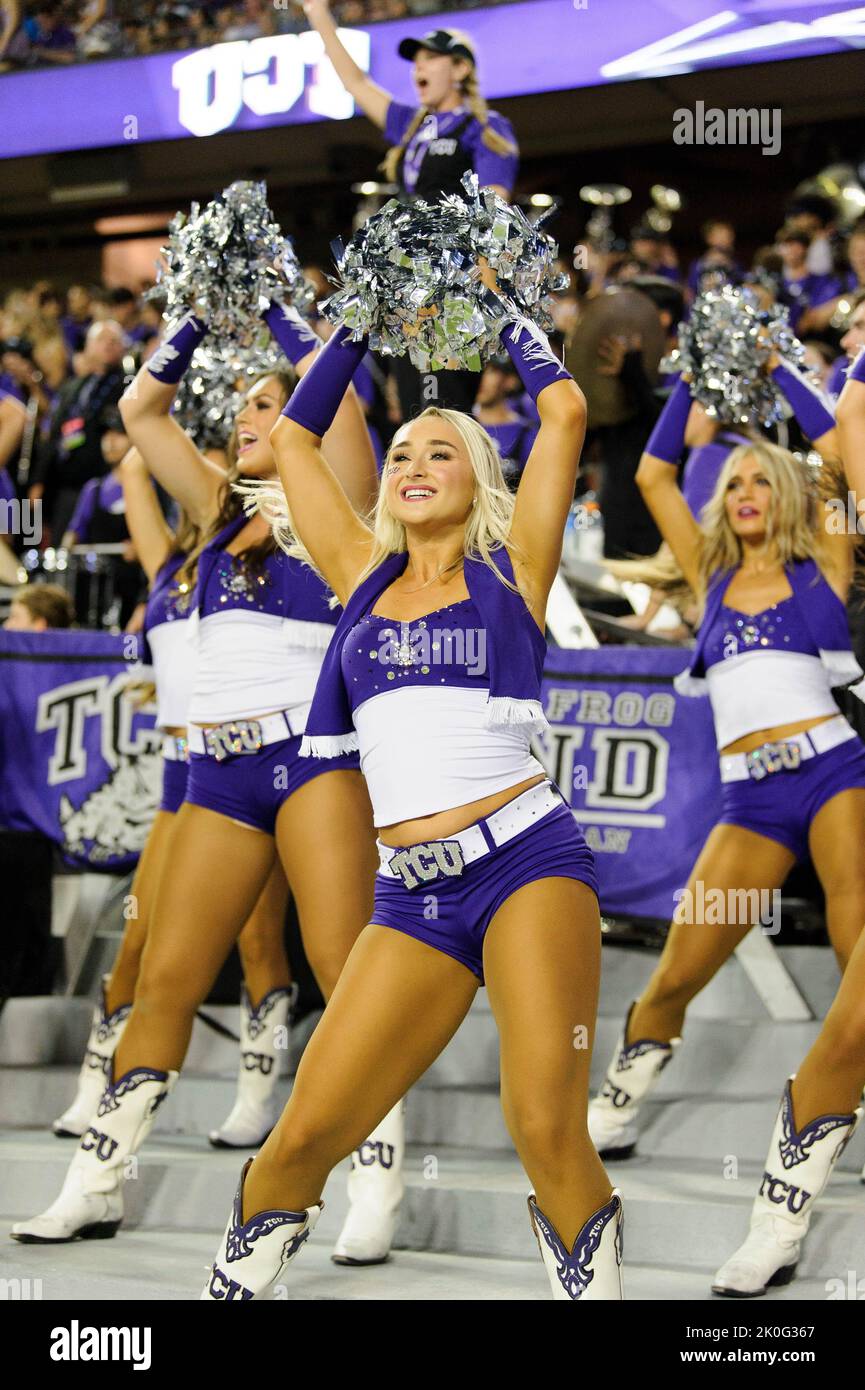 Fort Worth, Texas, USA. 10th Sep, 2022. TCU Horned Frogs Showgirls ...