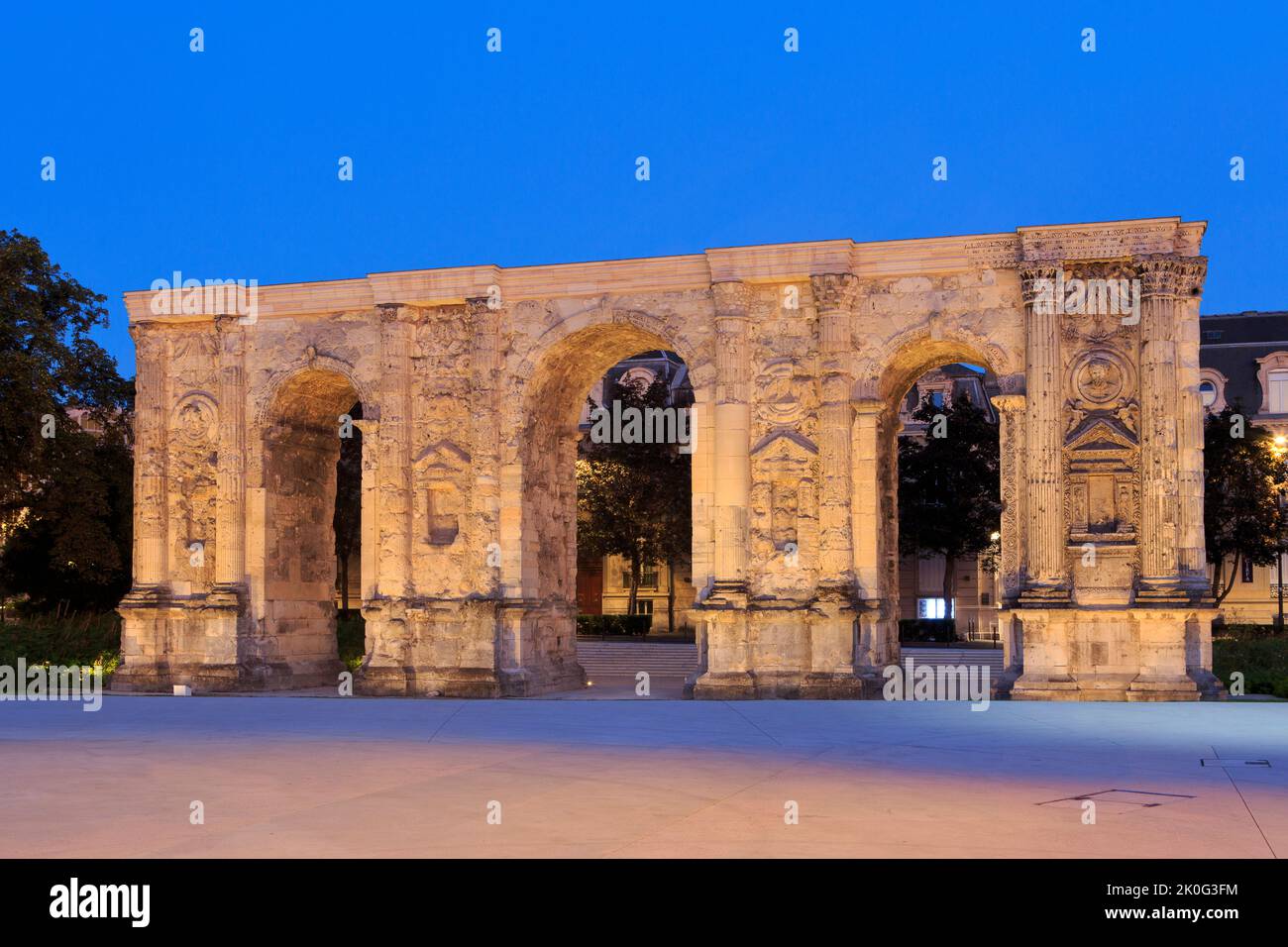 Widest arch hi-res stock photography and images - Alamy