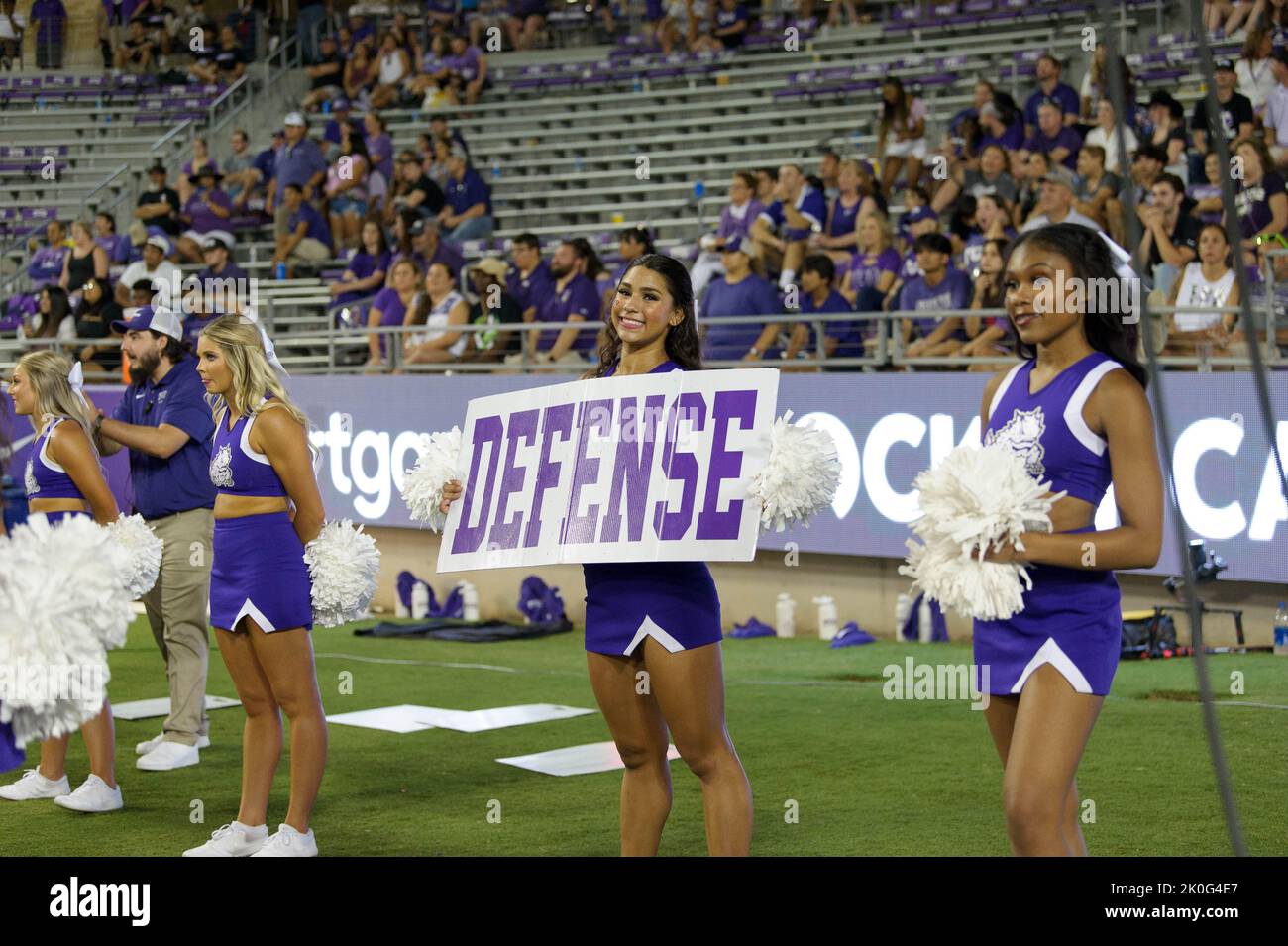 Fort Worth, Texas, USA. 10th Sep, 2022. TCU Horned Frogs cheerleaders ...