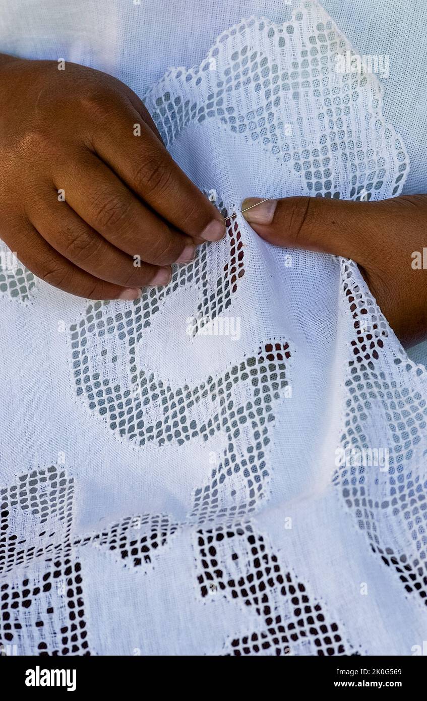 Handmade brazilian renaissance lace. Craftsman hands in close-up ...