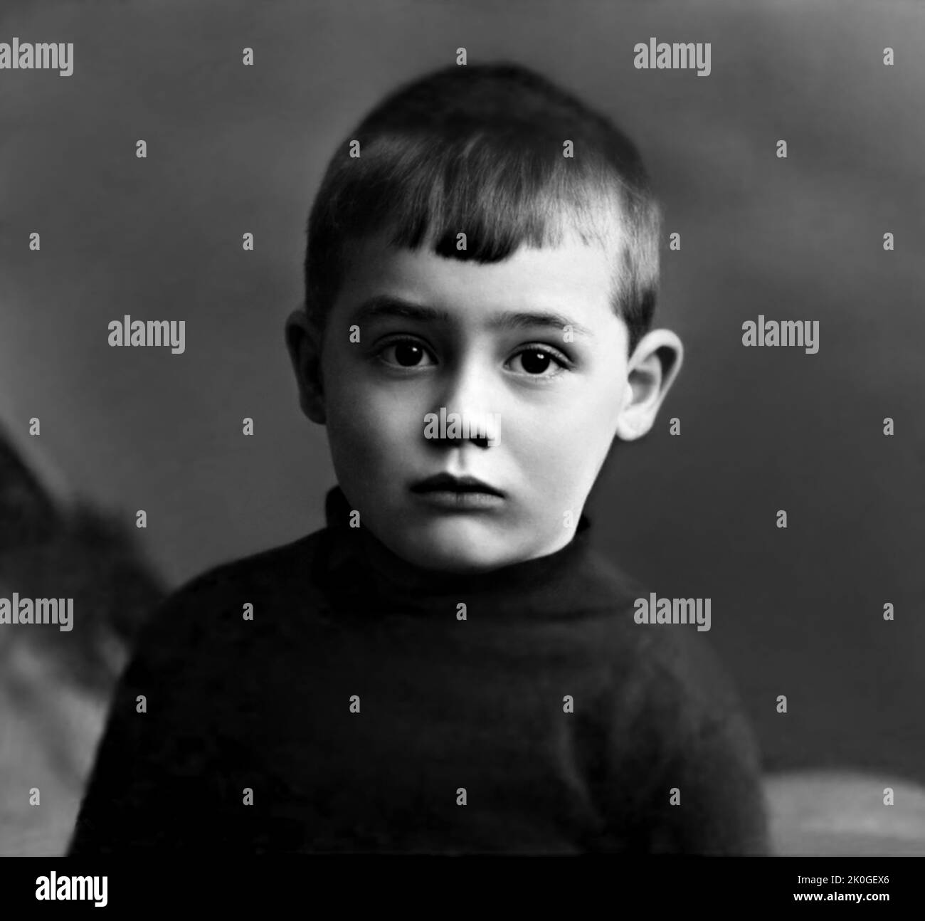 1909 ca , Bristol , GREAT BRITAIN : The british actor CARY GRANT ...