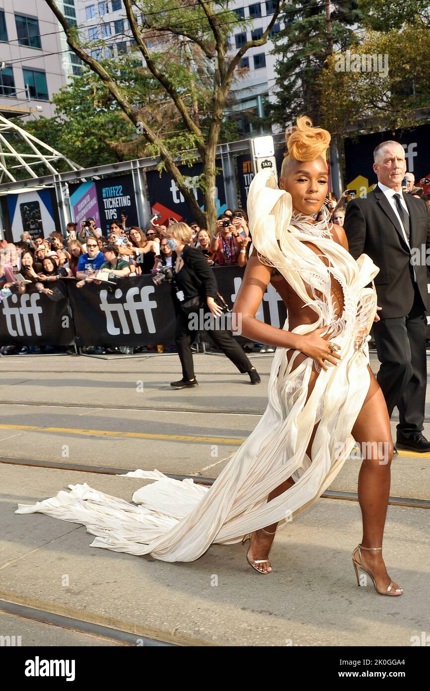 Janelle monáe 2022 hi-res stock photography and images - Alamy