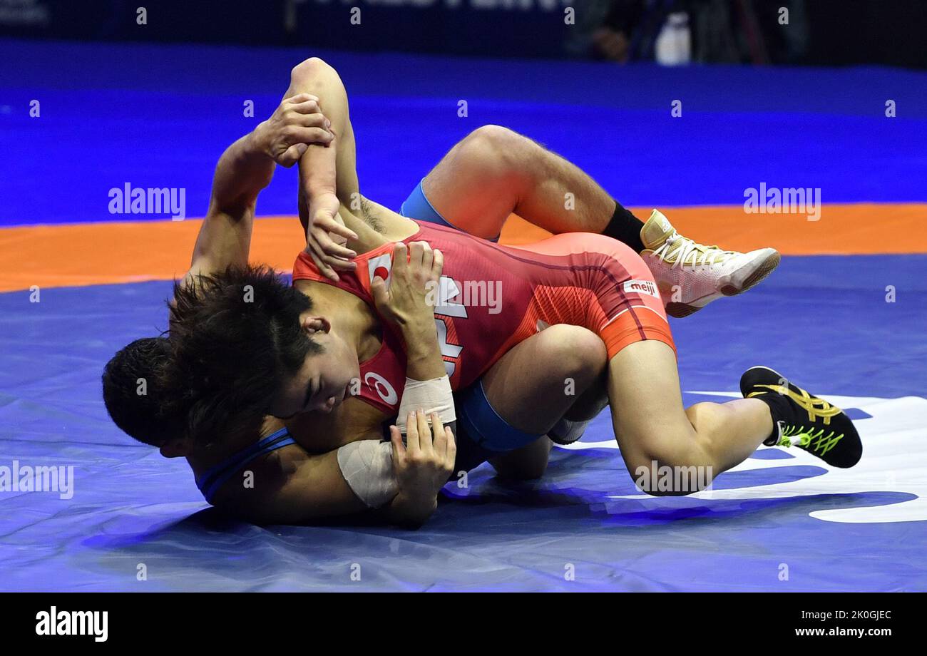 Belgrade. 11th Sep, 2022. Japan's Shiotani Yu (R) and Max Emiliano ...