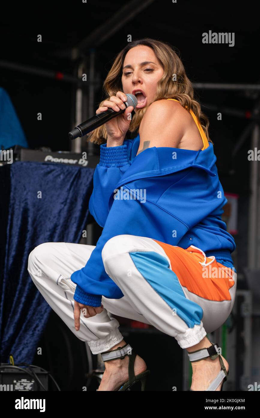 Also known as sporty spice hi-res stock photography and images - Alamy
