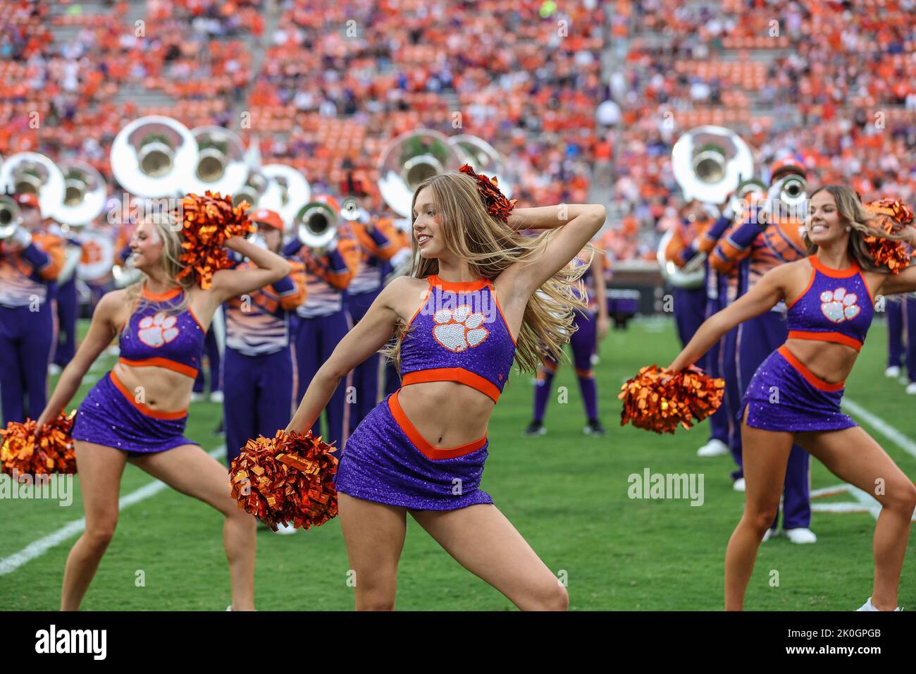 Clemson, SC, USA. 10th Sep, 2022. The Clemson Tiger Dancers perform ...