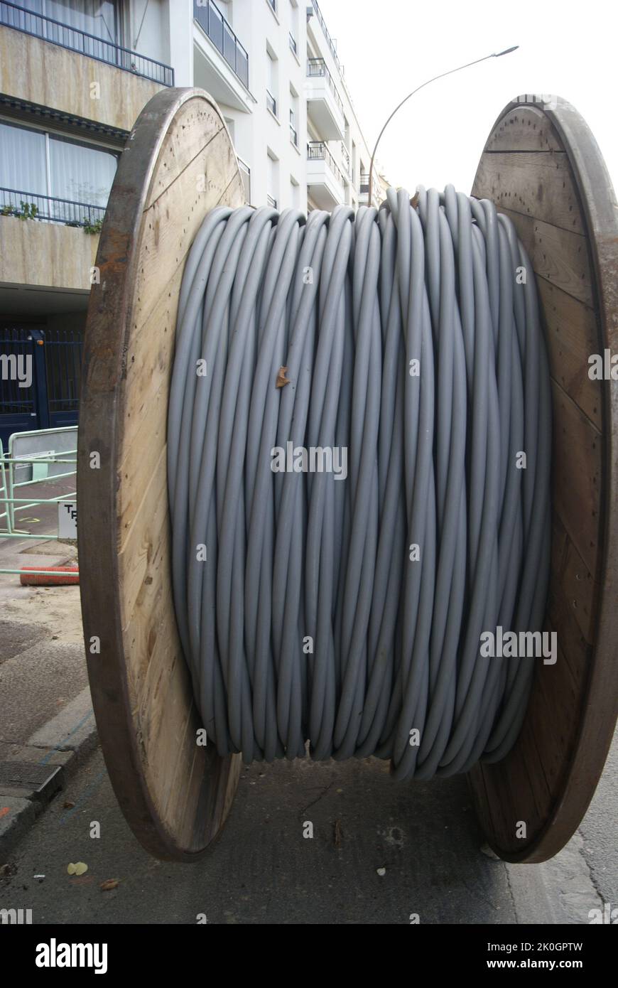 Cable tres hi-res stock photography and images - Alamy