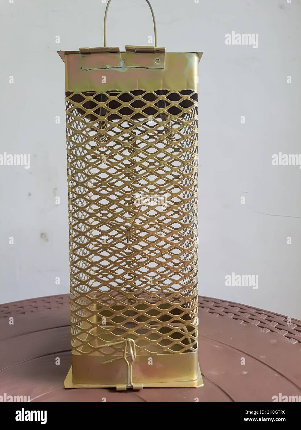 rat cage trap from different angle at day Stock Photo - Alamy