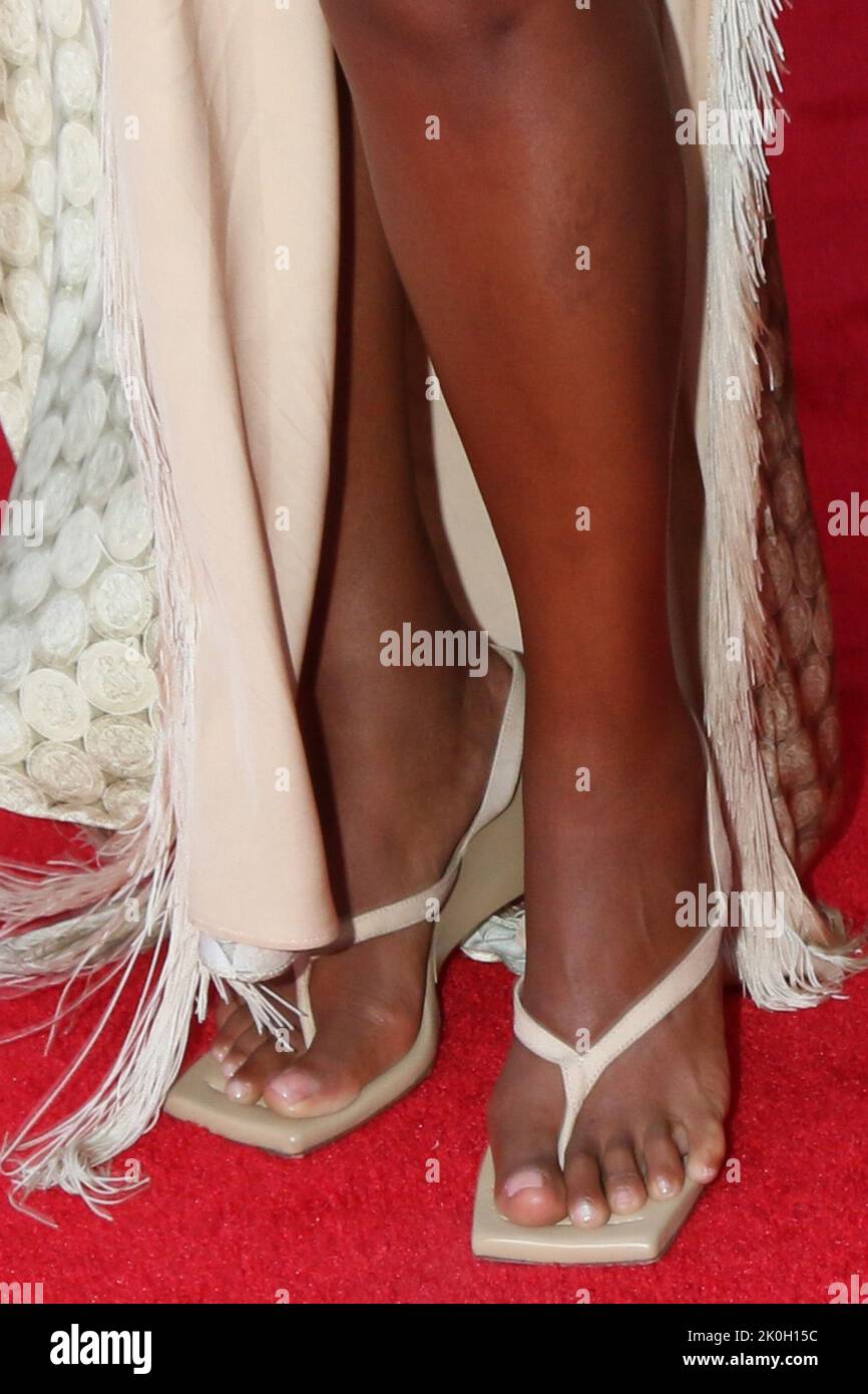 LOS ANGELES - SEP 11: Gabrielle Union at the 2022 Daytime Beauty Awards ...