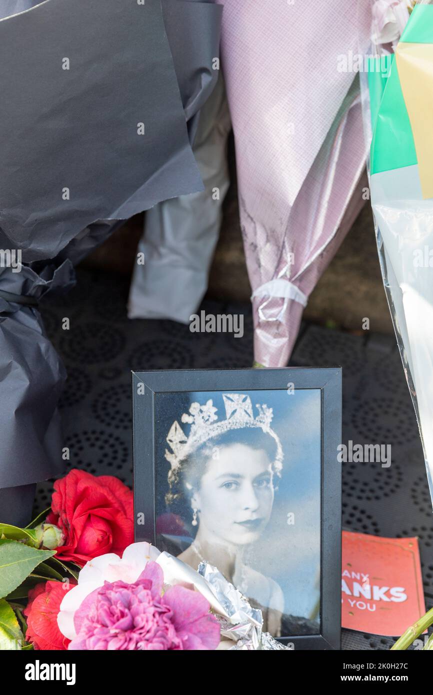 Monday 12th September 2022, Sydney,Australia. Paying respect and ...