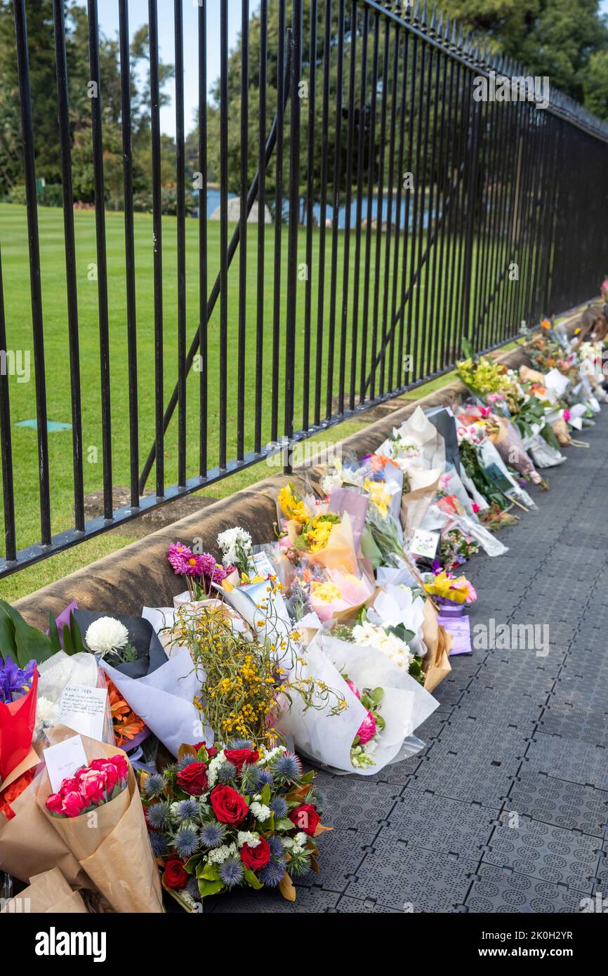 Monday 12th September 2022, Sydney,Australia. Paying respect and ...