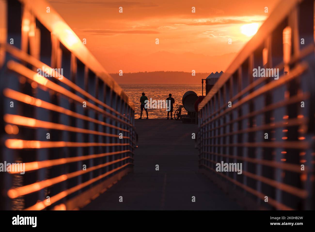 Seattle, USA. 11th Sep, 2022. A beautiful smokey sunset over Elliott ...