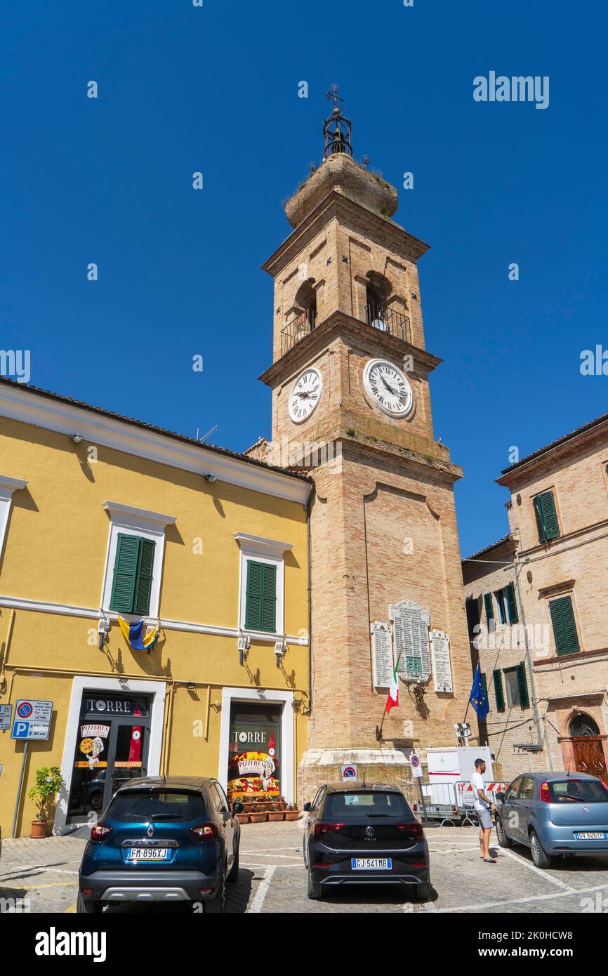 Piazza della Liberta’ square, Old Town, Civic Tower, Pollenza, Marche ...