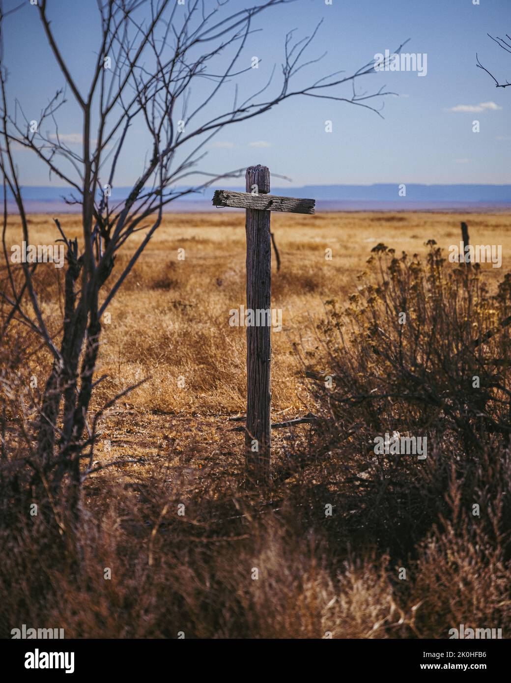 Cross field hi-res stock photography and images - Alamy