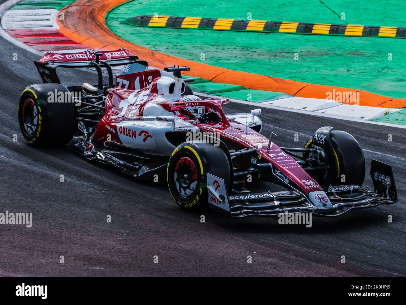 Monza f1 2022 finish hi-res stock photography and images - Alamy