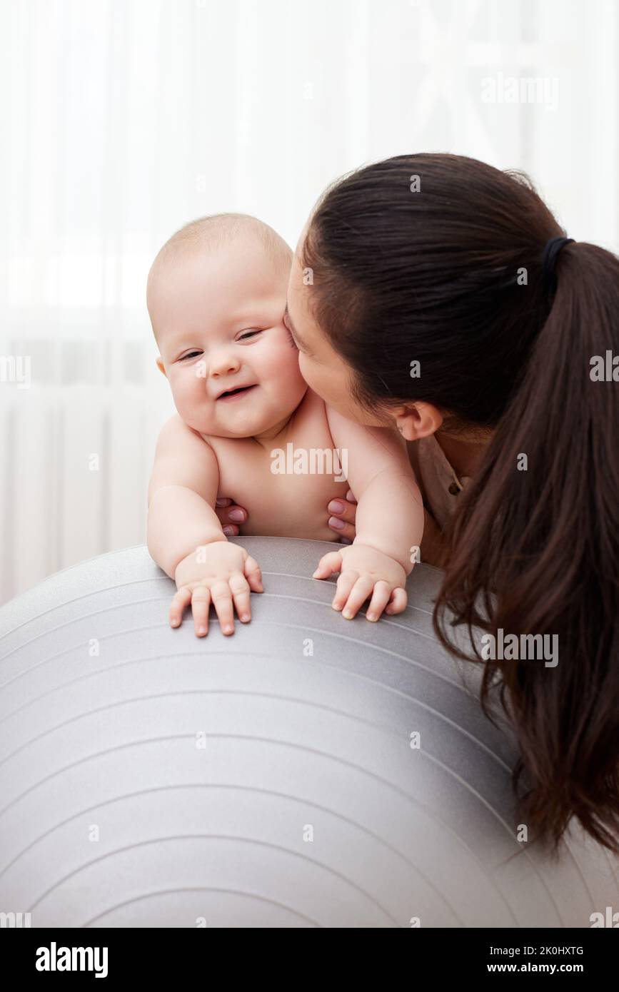 Diaper baby boy mommy hi-res stock photography and images - Alamy