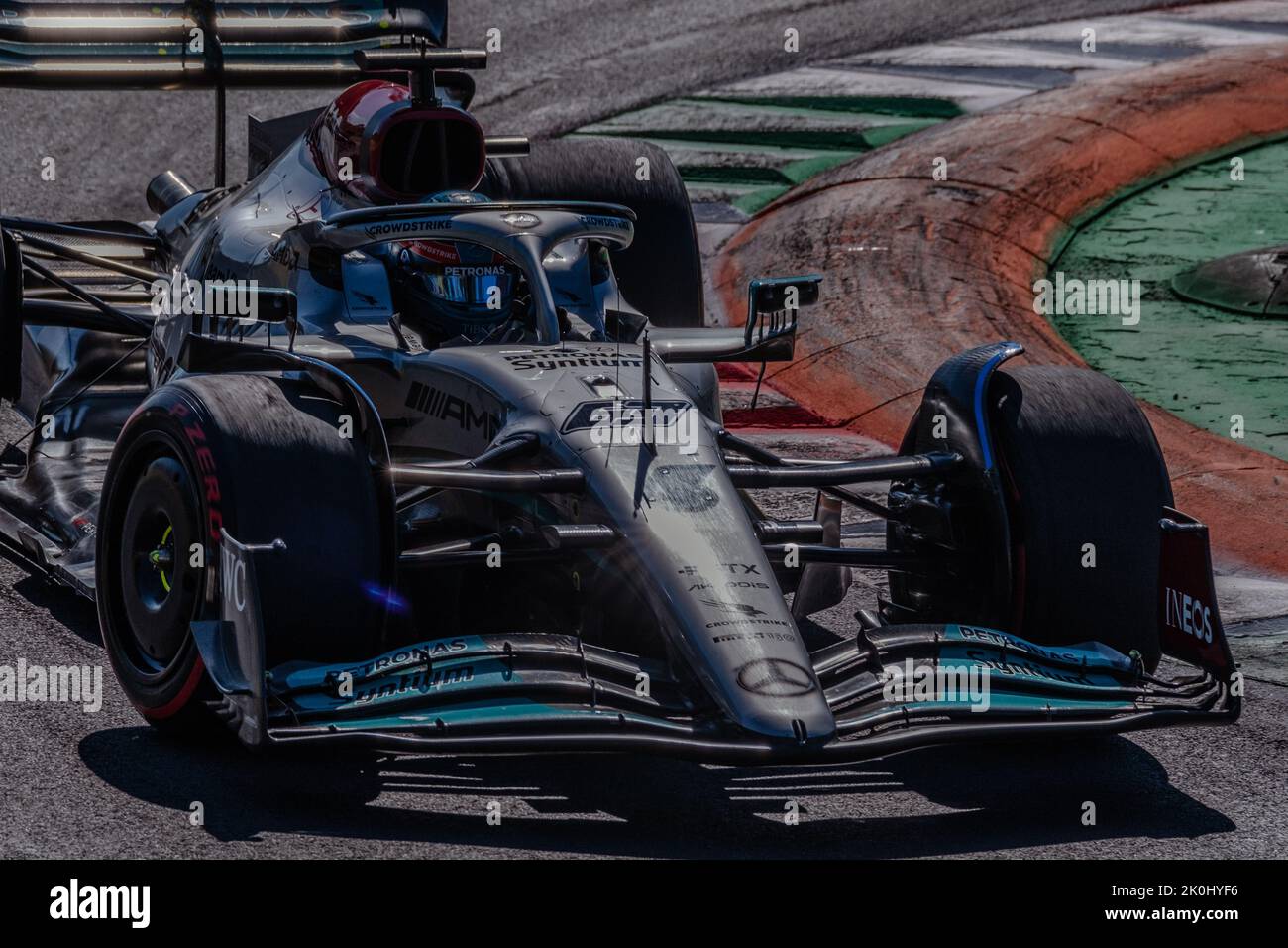 Russell hamilton formula one hi-res stock photography and images - Alamy