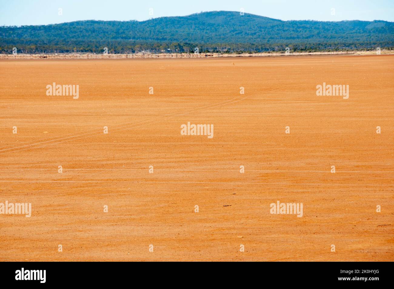 Dry Season of Lake Cowan - Western Australia Stock Photo - Alamy