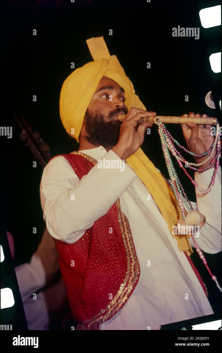 Giddha folk dance hi-res stock photography and images - Alamy