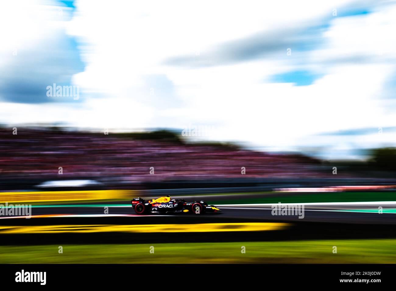 Redbulll f1 hi-res stock photography and images - Alamy