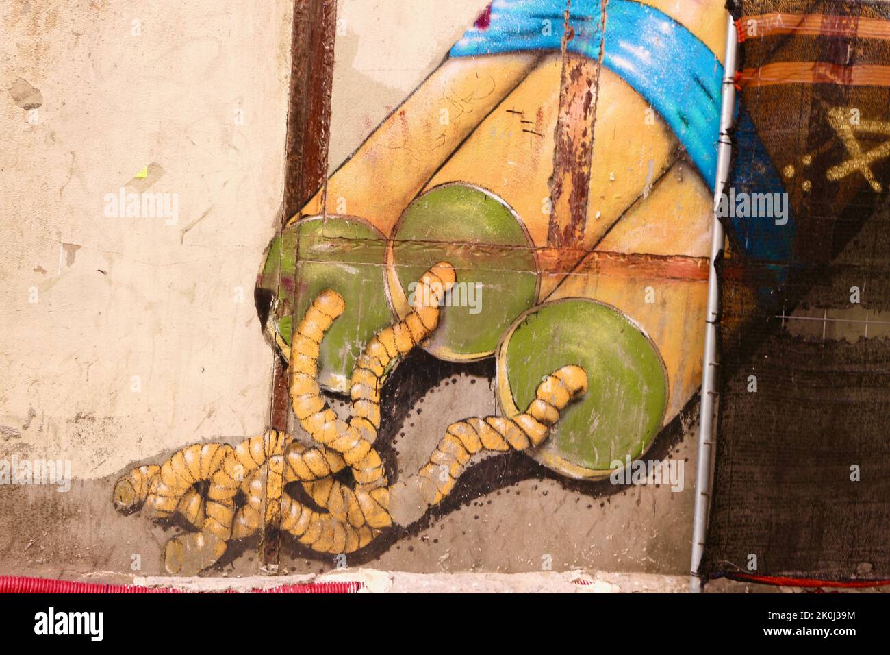 Dynamite graffiti hi-res stock photography and images - Alamy