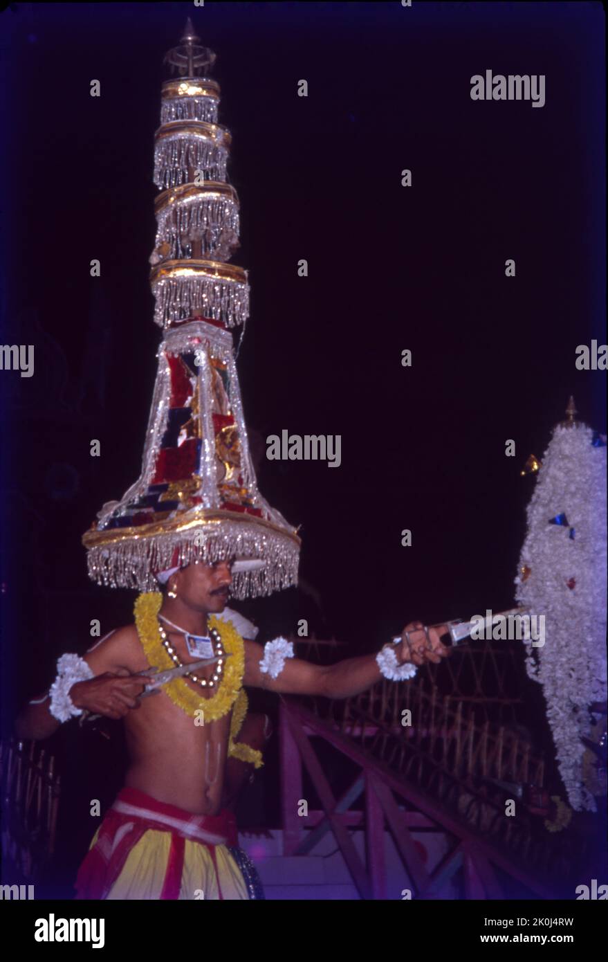 Pooja dance hi-res stock photography and images - Alamy