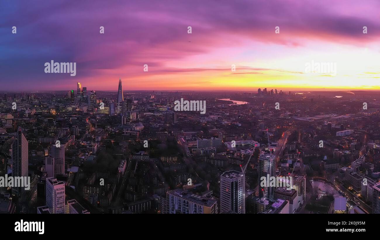 London bright aerial hi-res stock photography and images - Alamy