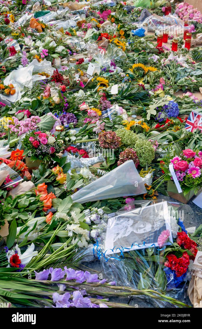 Beileidsbekundungen zum Tod von Königin Elizabeth II der Queen am 08.09 ...