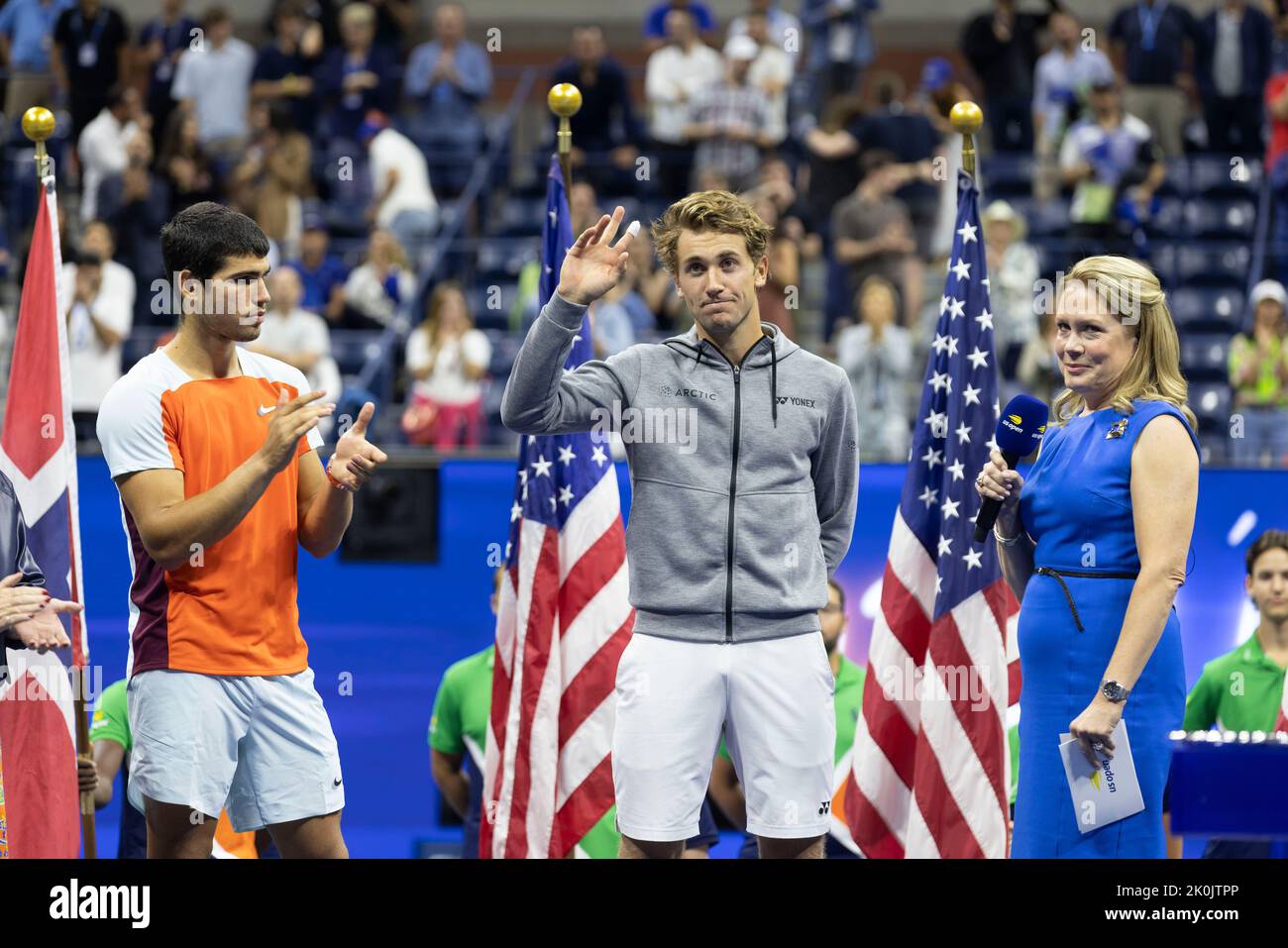 Flushing, USA 20220911.Norway's Casper Ruud plays against Spain's ...