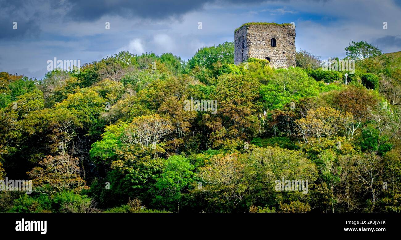 The ruins of Dunollie Castle overlooking Oban Bay, Scotland Stock Photo ...