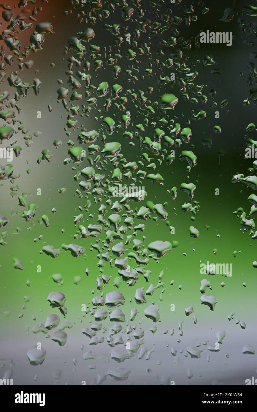 Rain on glass hi-res stock photography and images - Alamy