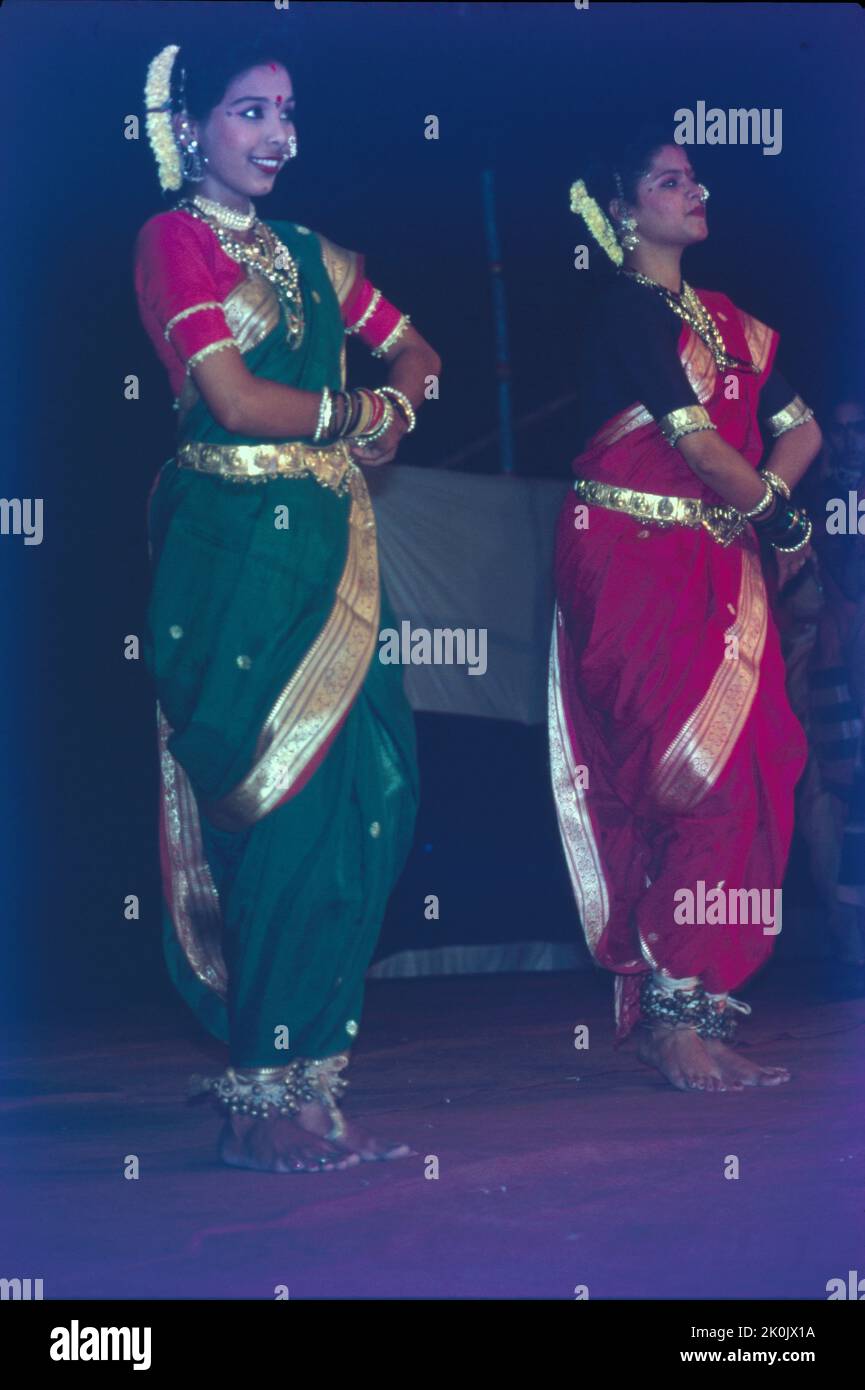 Lavni Dance, Maharashtra, India Stock Photo - Alamy