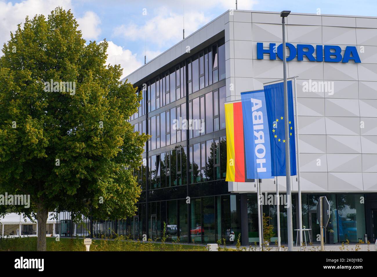 Barleben, Germany. 12th Sep, 2022. "Horiba" can be read on the facade of the production hall of ...